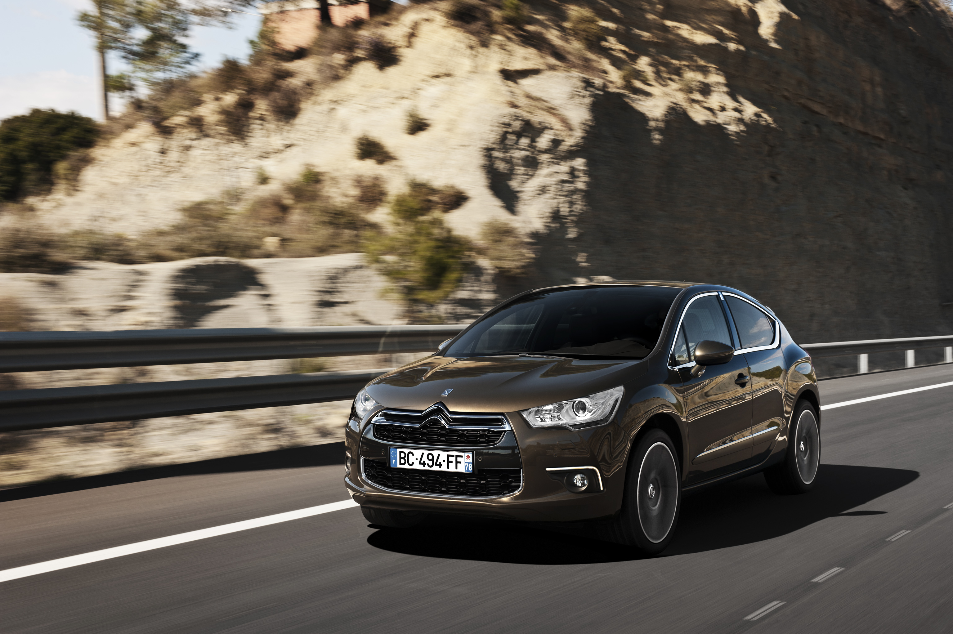 Info e caratteristiche della Citroen DS4 – CarsItalia